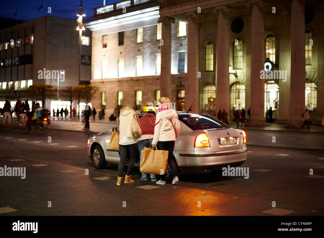 Irish cab hi-res stock photography and images - Alamy
