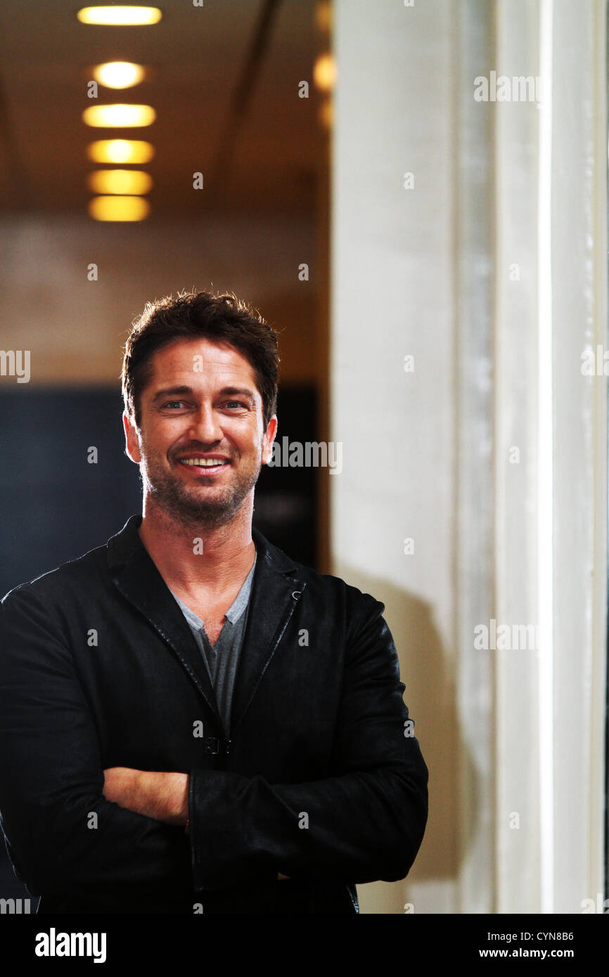 Nov. 7, 2012 - New York, New York, U.S. - Actor GERARD BUTLER stars in ...