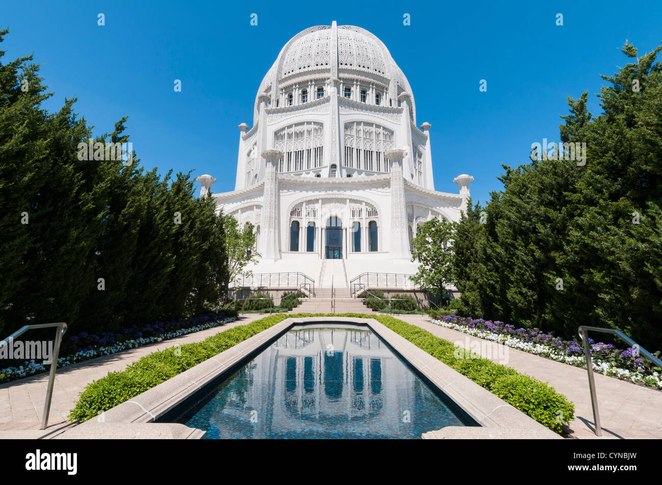 Baha'i Temple in Evanston, Illinois (near Wilmette), set against a ...