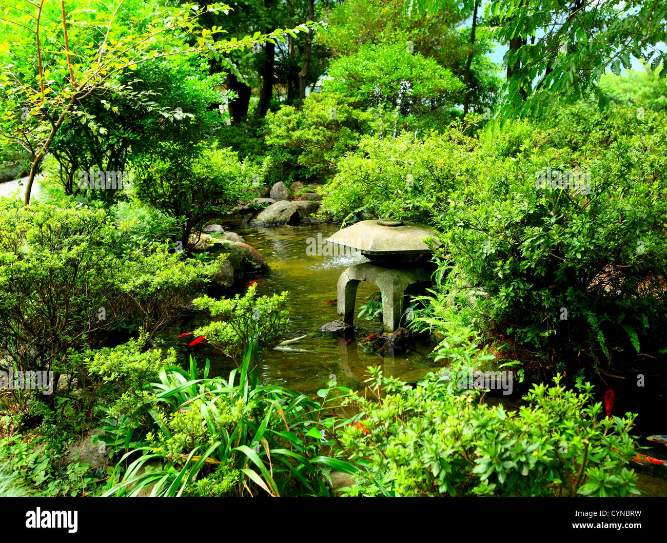 chinese traditional garden Stock Photo - Alamy
