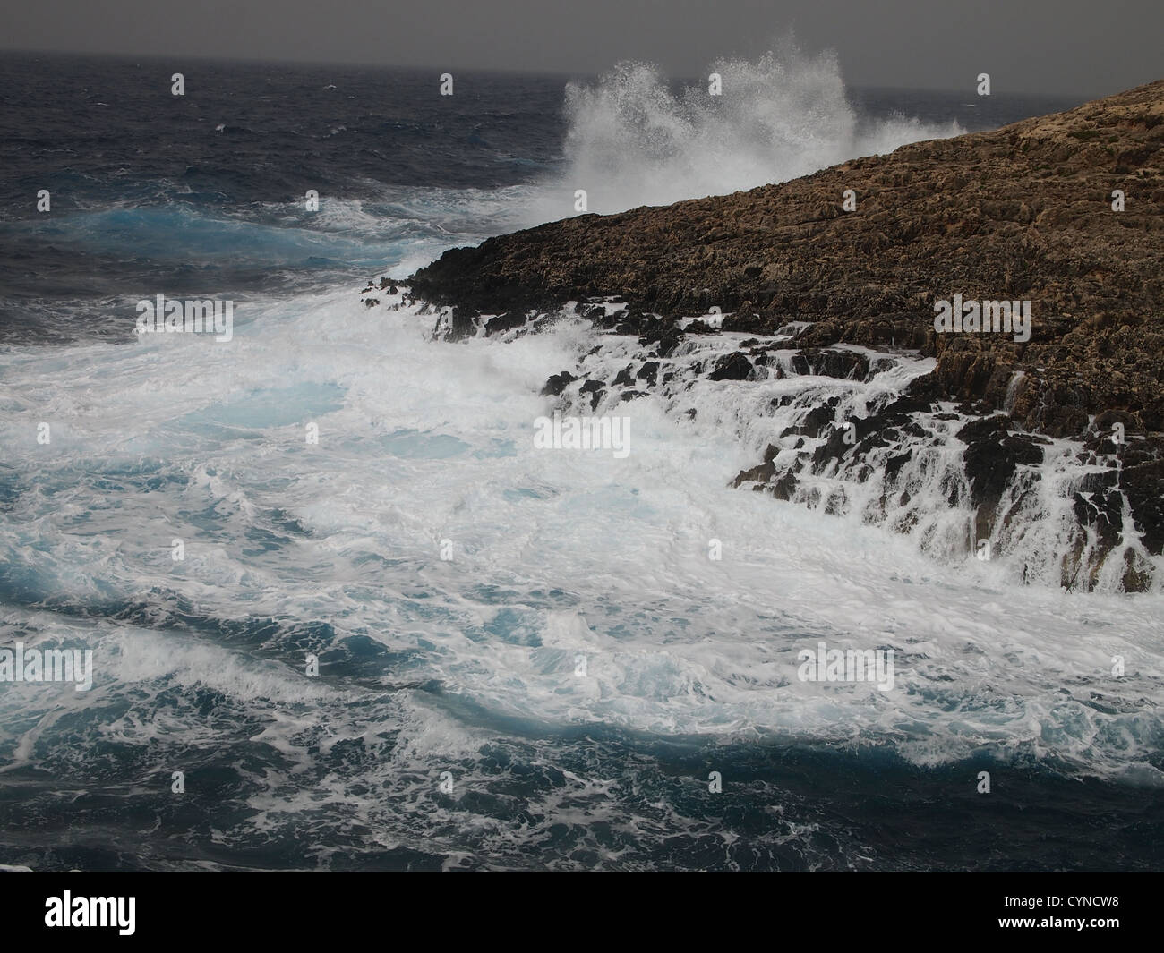 Big waves at rocks Stock Photo - Alamy