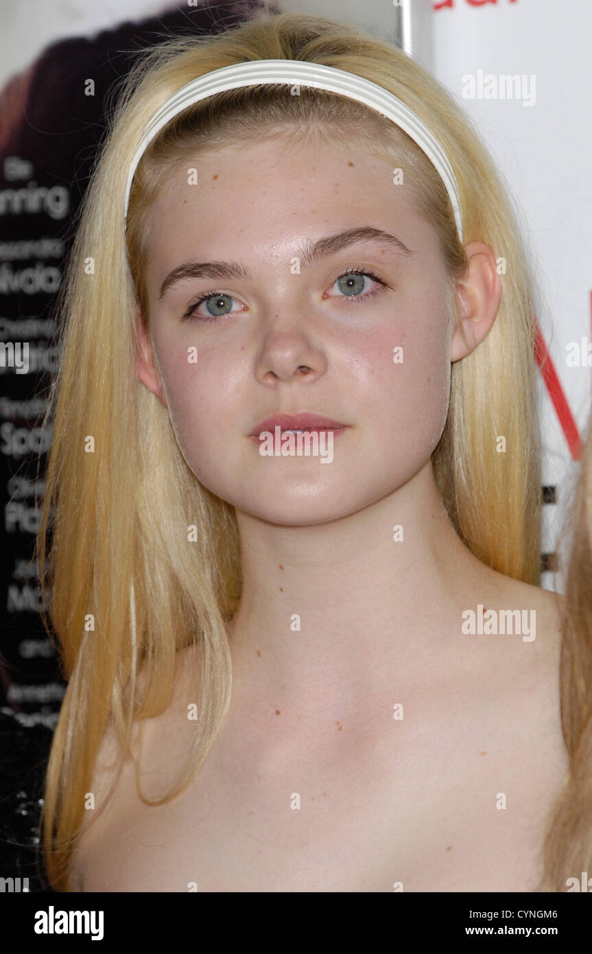 Nov. 7, 2012 - Hollywood, California, U.S. - Elle Fanning during the ...