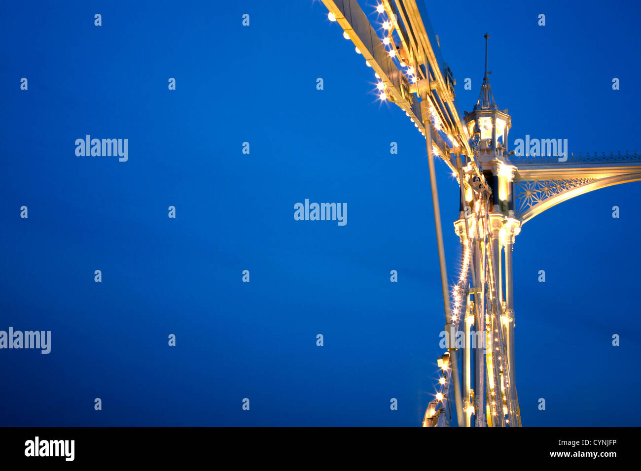 Albert bridge at night hi-res stock photography and images - Alamy