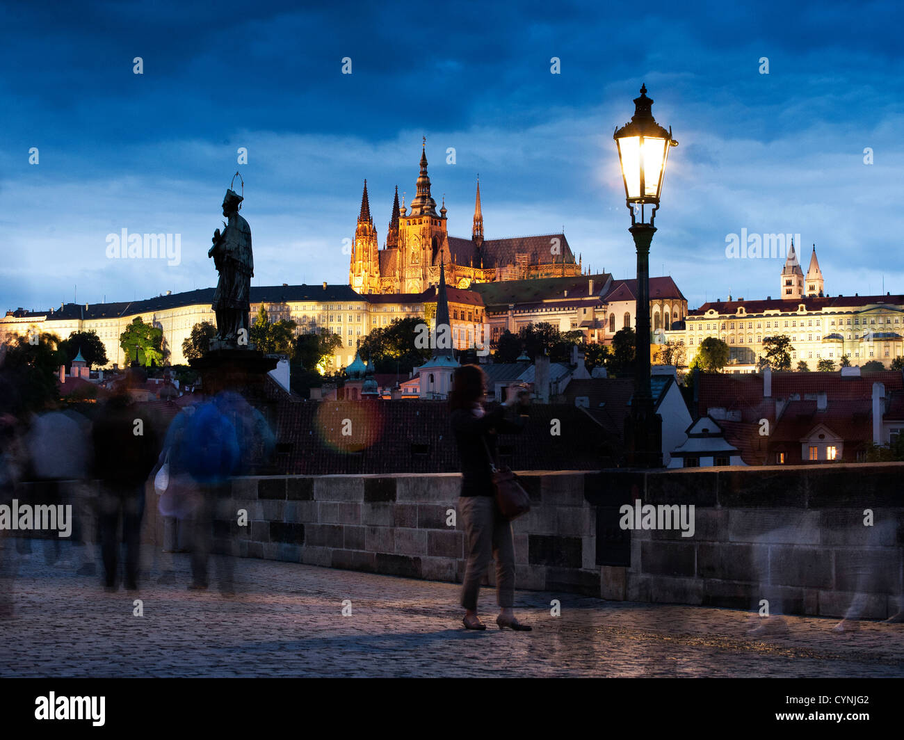 Prague bridge tourists hi-res stock photography and images - Alamy