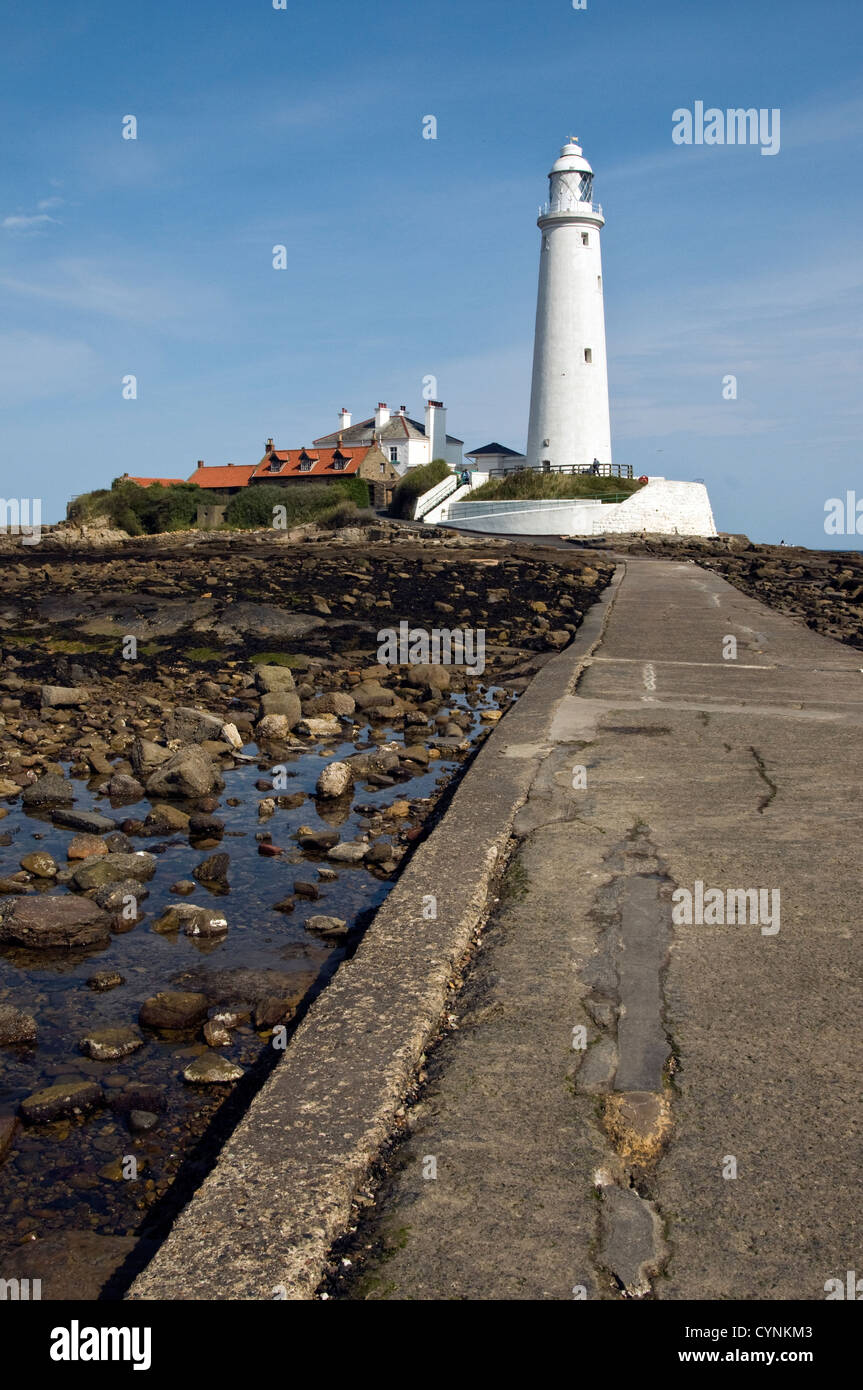 Saint marys lighthouse hi-res stock photography and images - Alamy