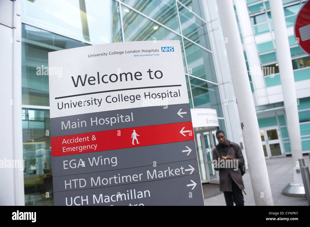 Hospital main door hi-res stock photography and images - Alamy
