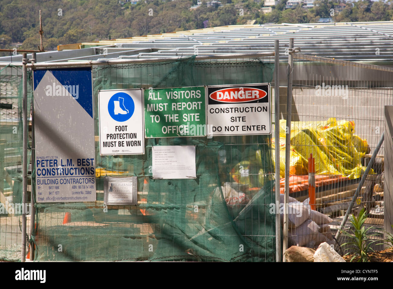 Construction site signage hi-res stock photography and images - Alamy