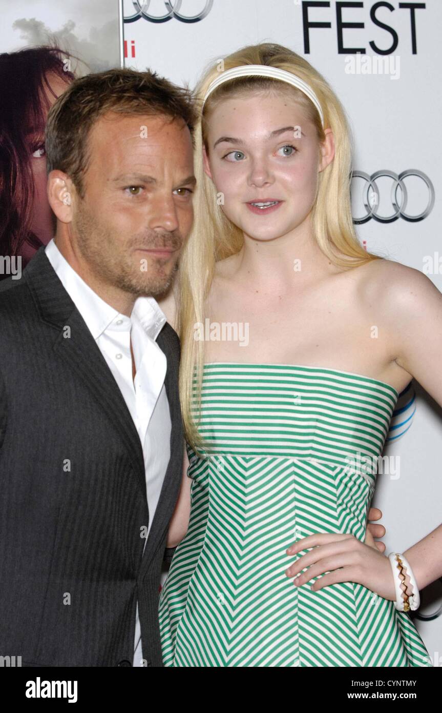 Nov. 7, 2012 - Hollywood, California, U.S. - Stephen Dorff and Elle ...