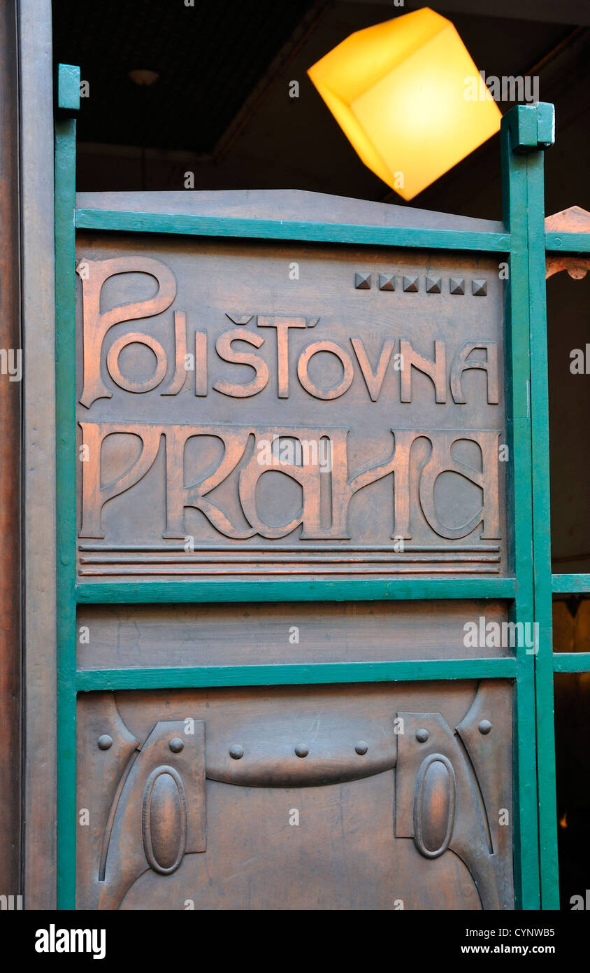 Narodni divadlo facade hi-res stock photography and images - Alamy