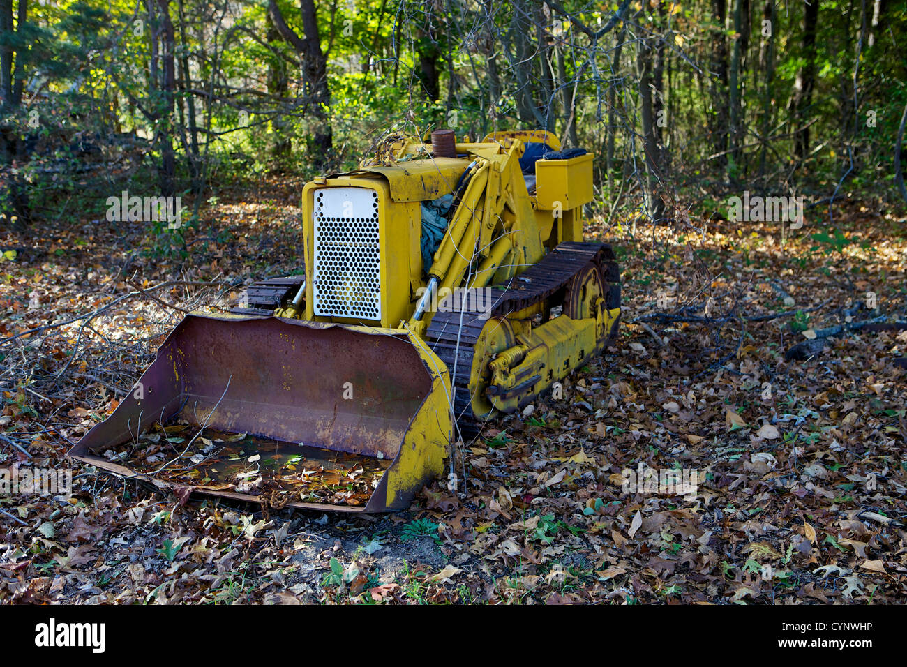 Abandoned dozer hi-res stock photography and images - Alamy