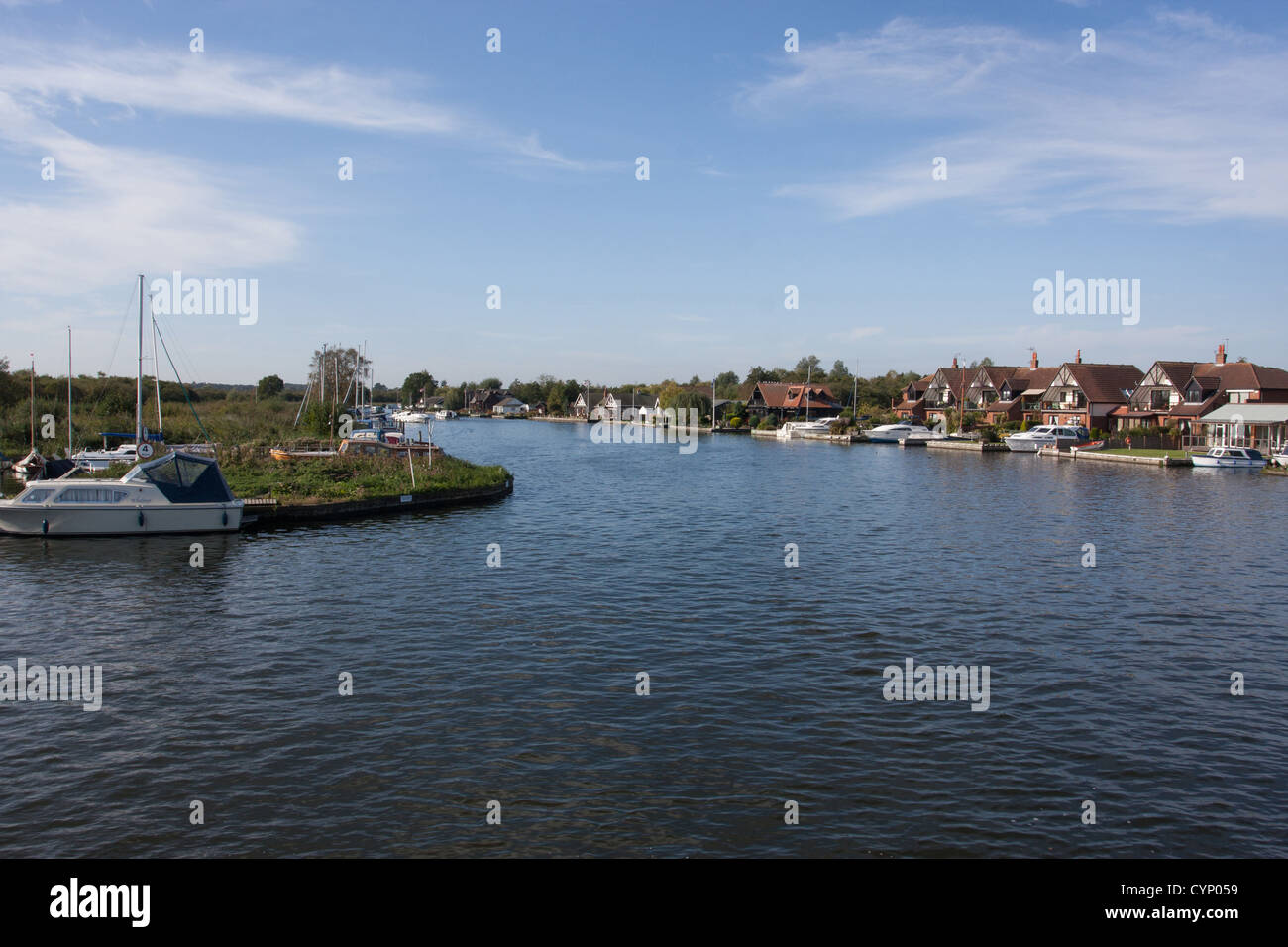 gmle2509 6396 River Bure Horning Norfolk Broads England Great Britain ...