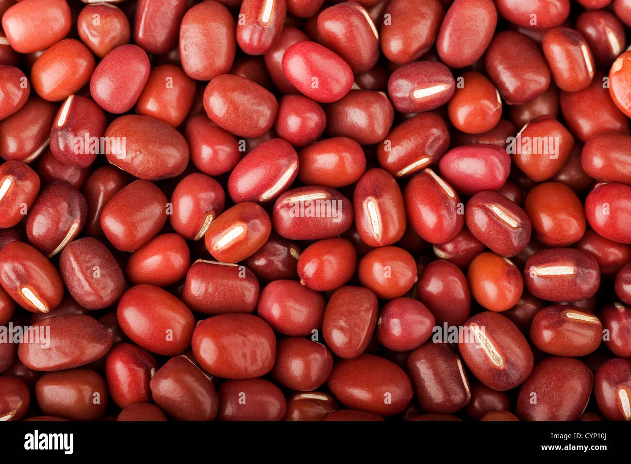 bulk azuki beans close up Stock Photo - Alamy
