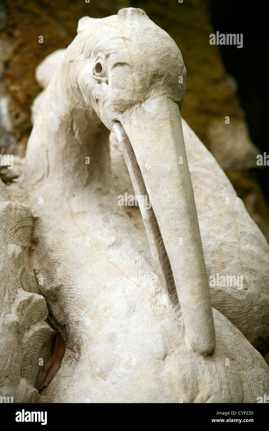 detail of bird stone sculpture Stock Photo - Alamy