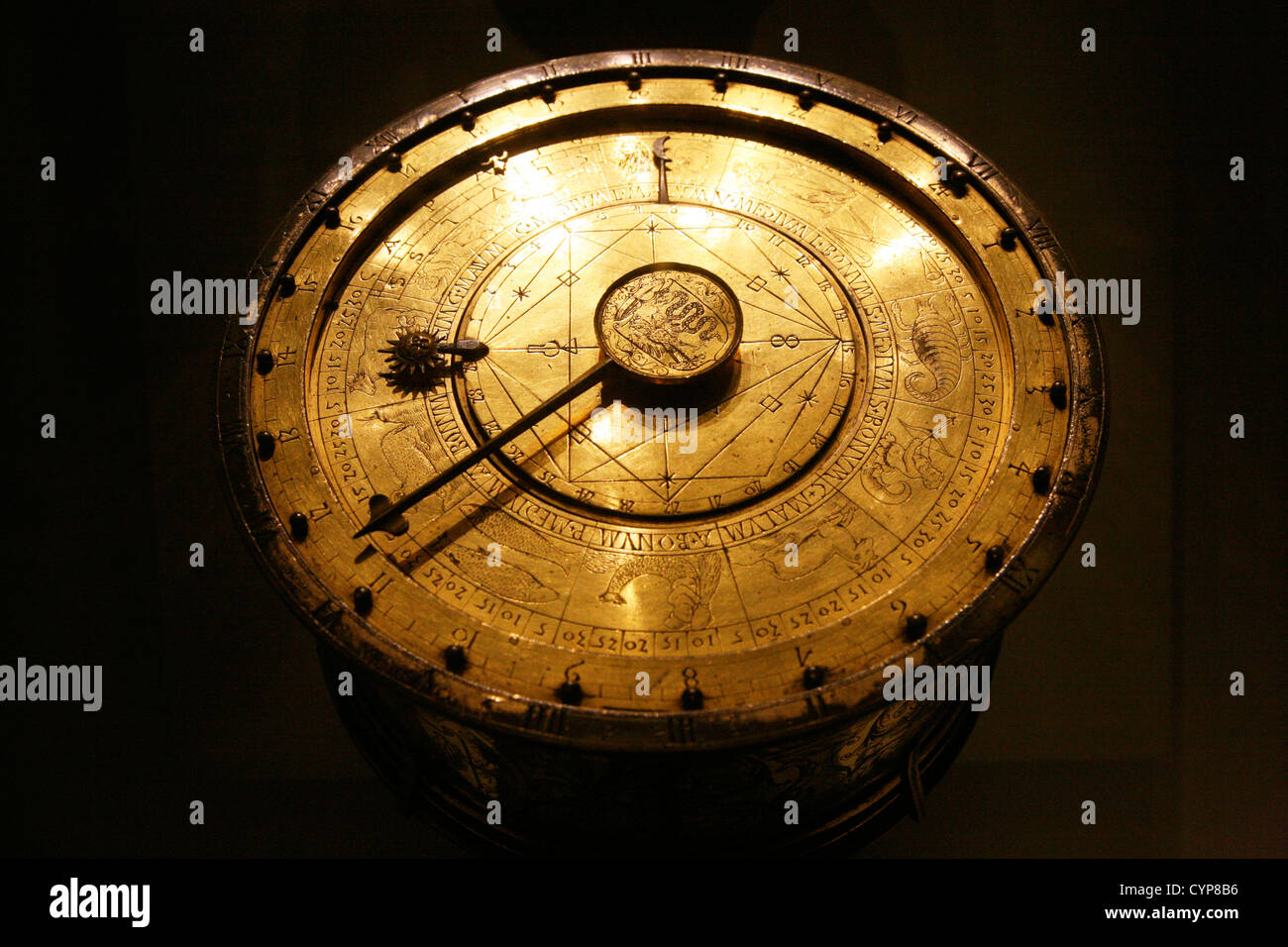 ancient golden and circular zodiac Stock Photo - Alamy