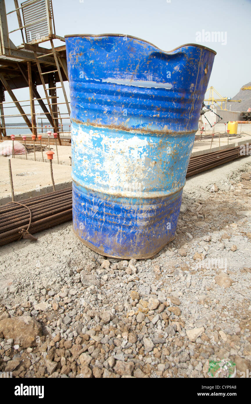 Old barrel work hi-res stock photography and images - Alamy