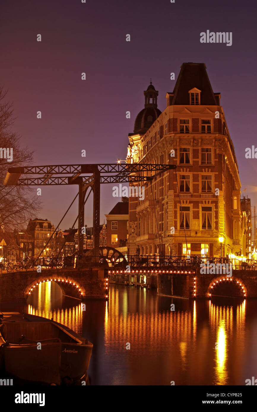 City scenic from Amsterdam in the Netherlands at night Stock Photo - Alamy