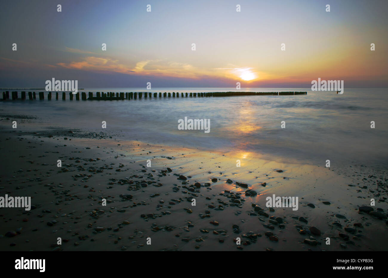 Wooden bulwark hi-res stock photography and images - Alamy