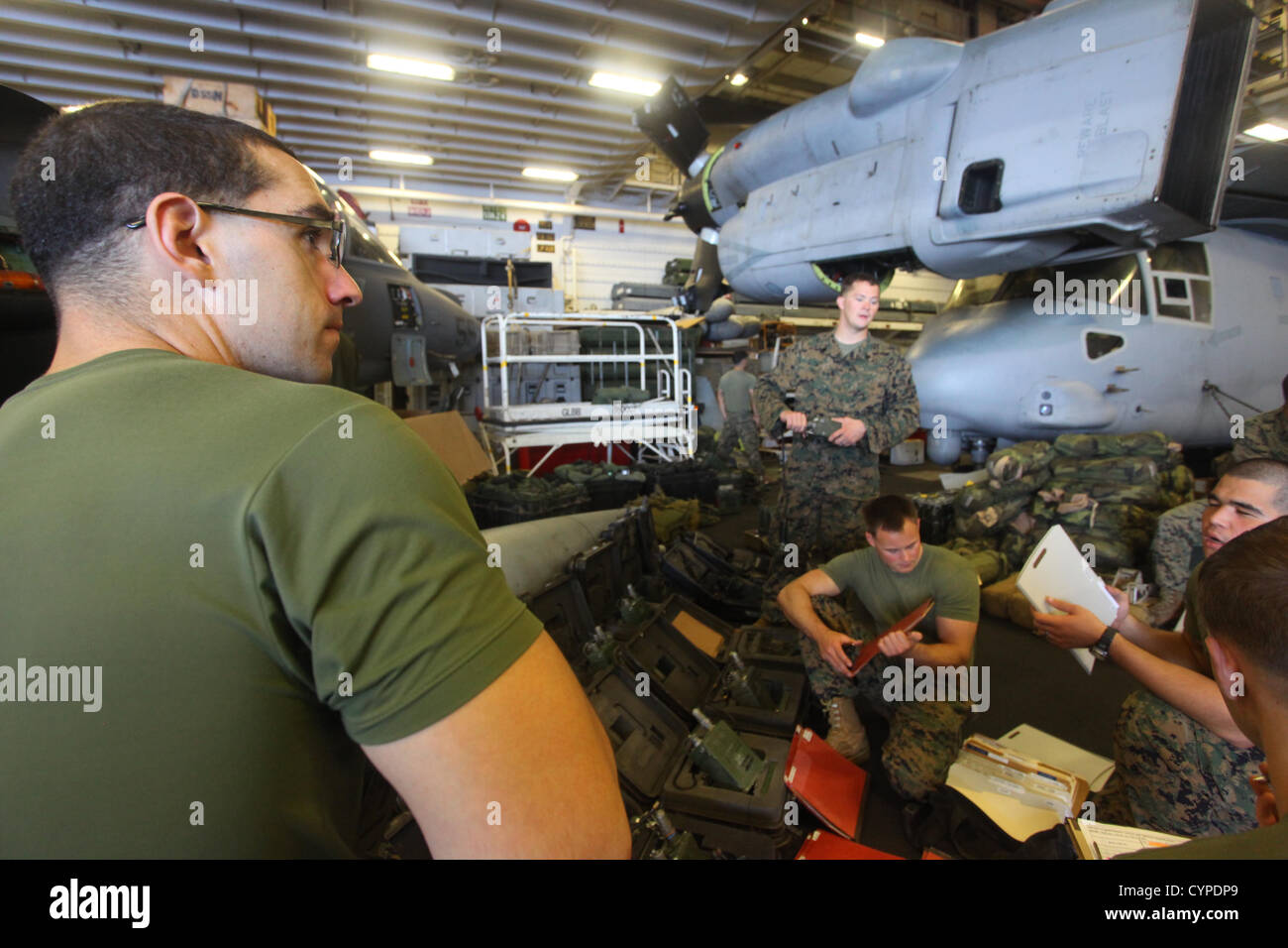 Marines with Marine Medium Tiltrotor Squadron 261 (Reinforced) aboard ...