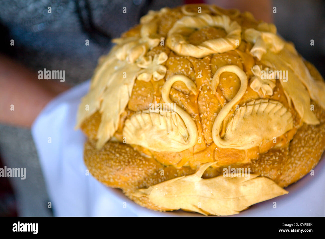 round loaf - traditional wedding bread with swans Stock Photo - Alamy