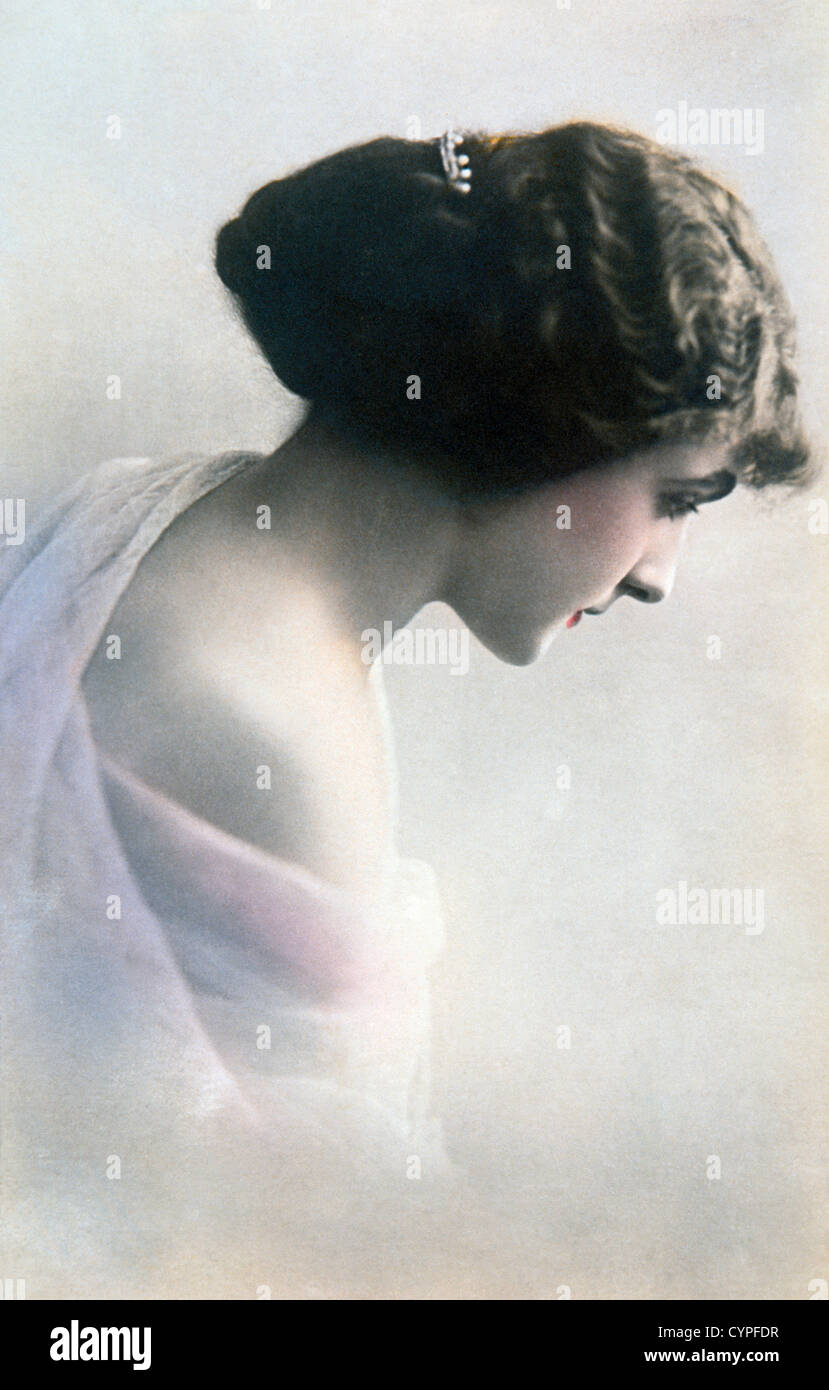 1900's beauty hi-res stock photography and images - Alamy
