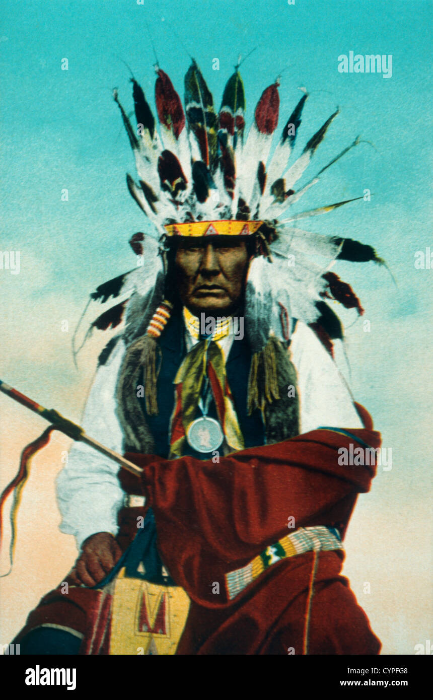 American indian chief hi-res stock photography and images - Alamy