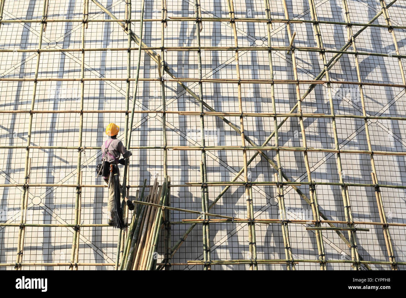 building a scaffold with bamboo in Hong Kong Stock Photo - Alamy