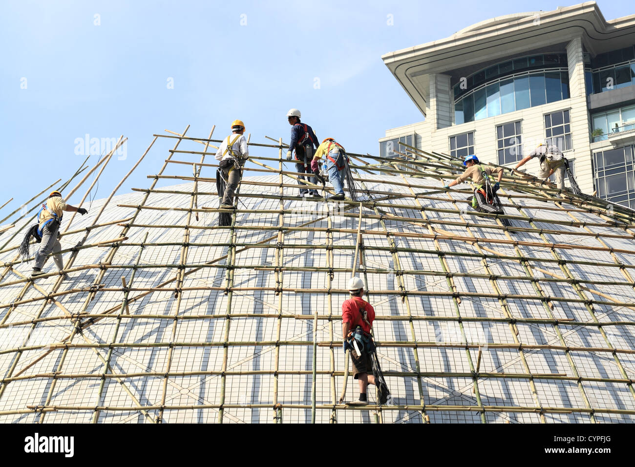building a scaffold with bamboo in Hong Kong Stock Photo - Alamy