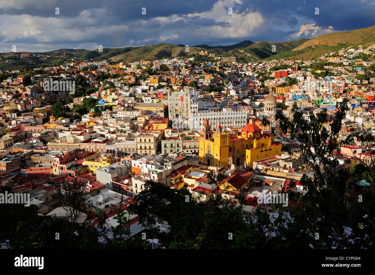 Mexico, Bajio, Guanajuato, Colourful panoramic cityscape with basilica ...