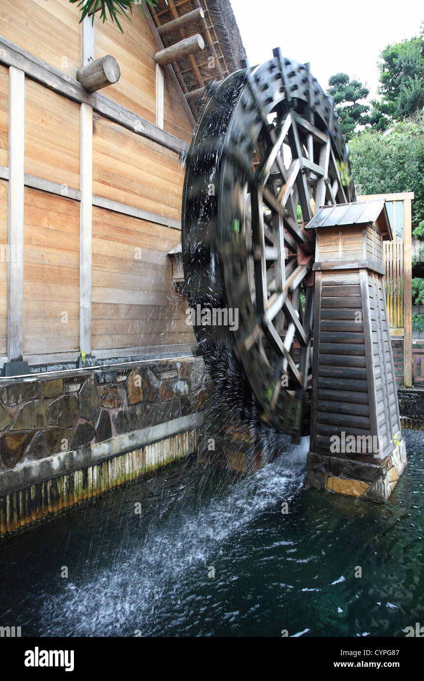 Rotating wooden wheel hi-res stock photography and images - Alamy