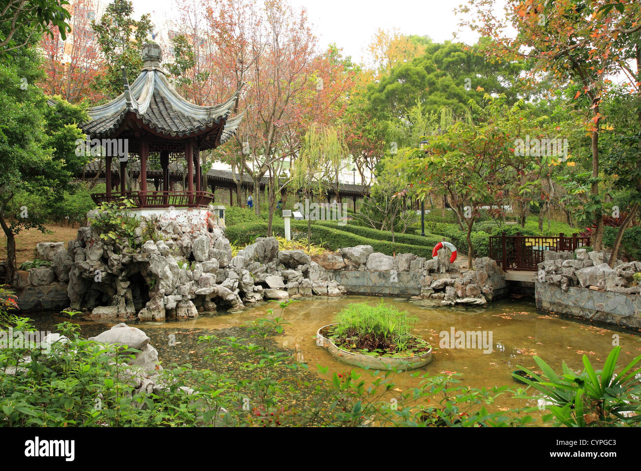 a chinese garden Stock Photo - Alamy