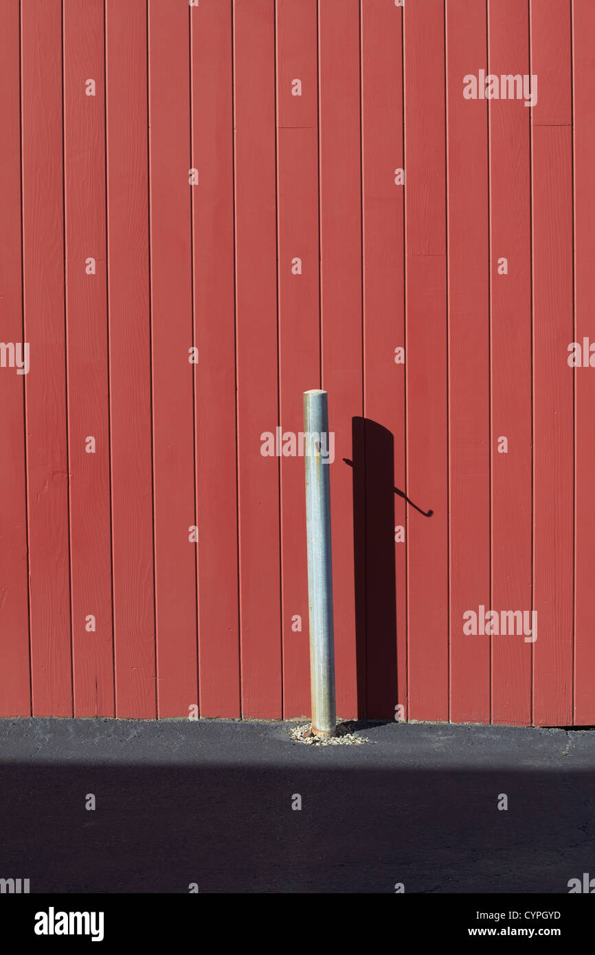 Red vertical lines hi-res stock photography and images - Alamy