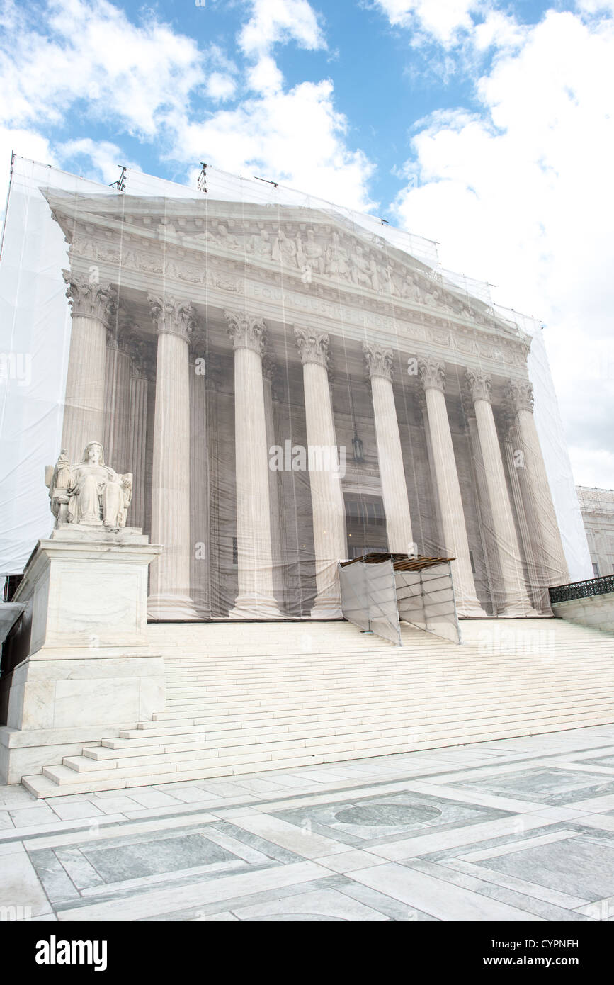 WASHINGTON DC — The United States Supreme Court building undergoes ...
