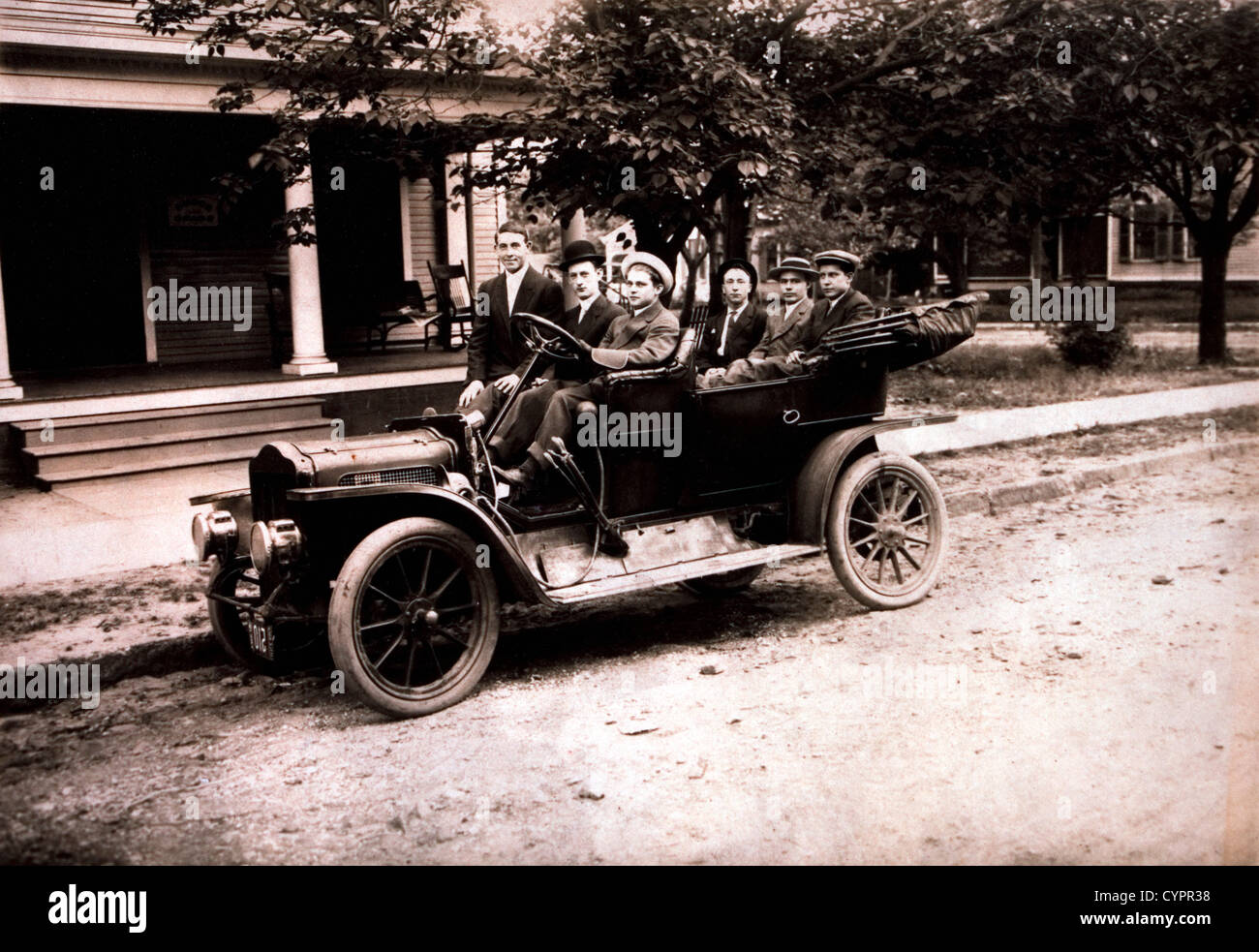 1906 car hi-res stock photography and images - Alamy