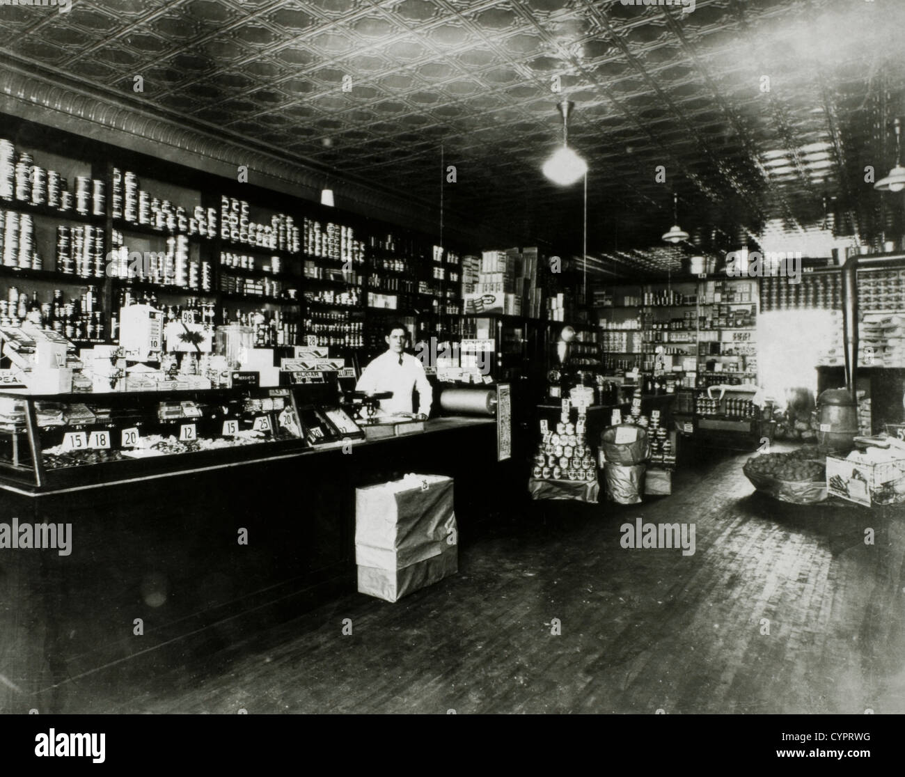Grocer and Grocery Store, USA, Circa 1918 Stock Photo - Alamy