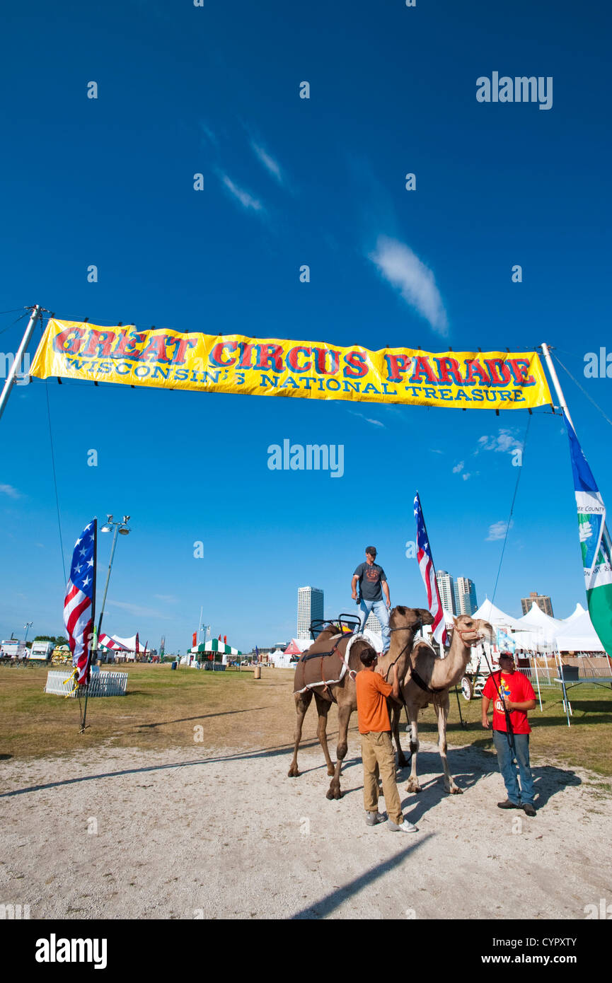 People riding camels at the annual Great CIrcus Parade, Milwaukee ...