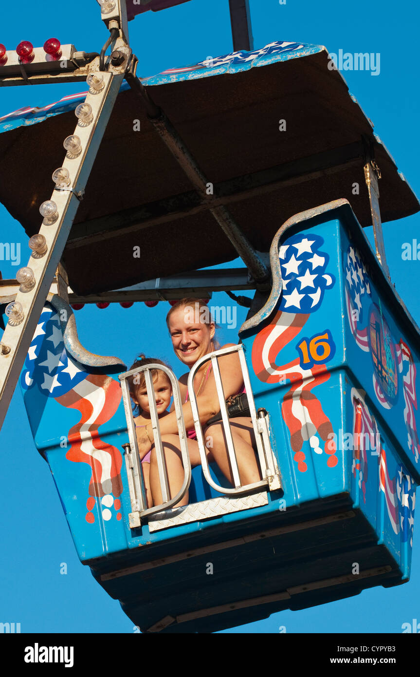 The ferris wheel ride at the annual Great CIrcus Parade, Milwaukee ...