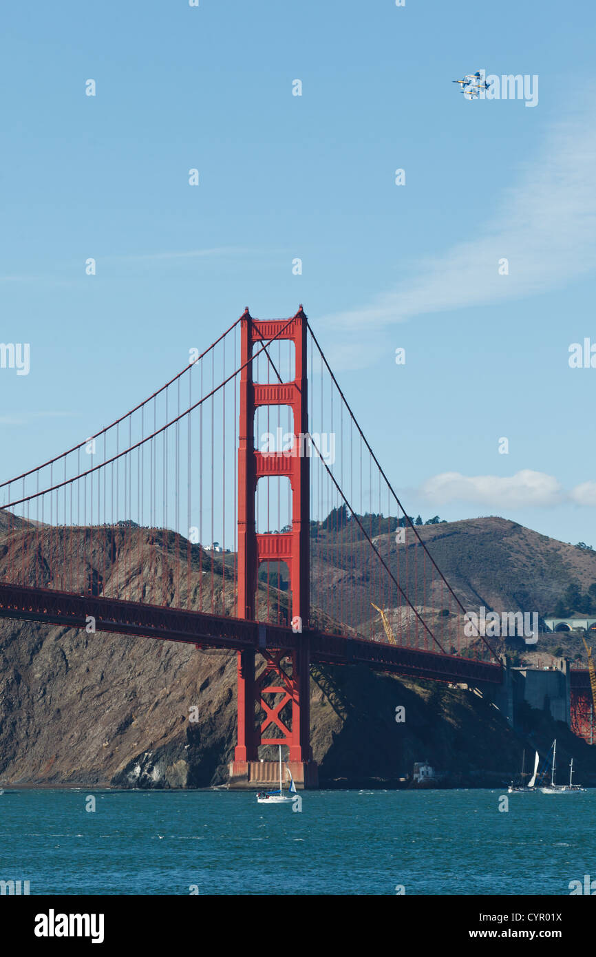 Planes fly over Golden Gate Bridge in formation during Fleet Week ...