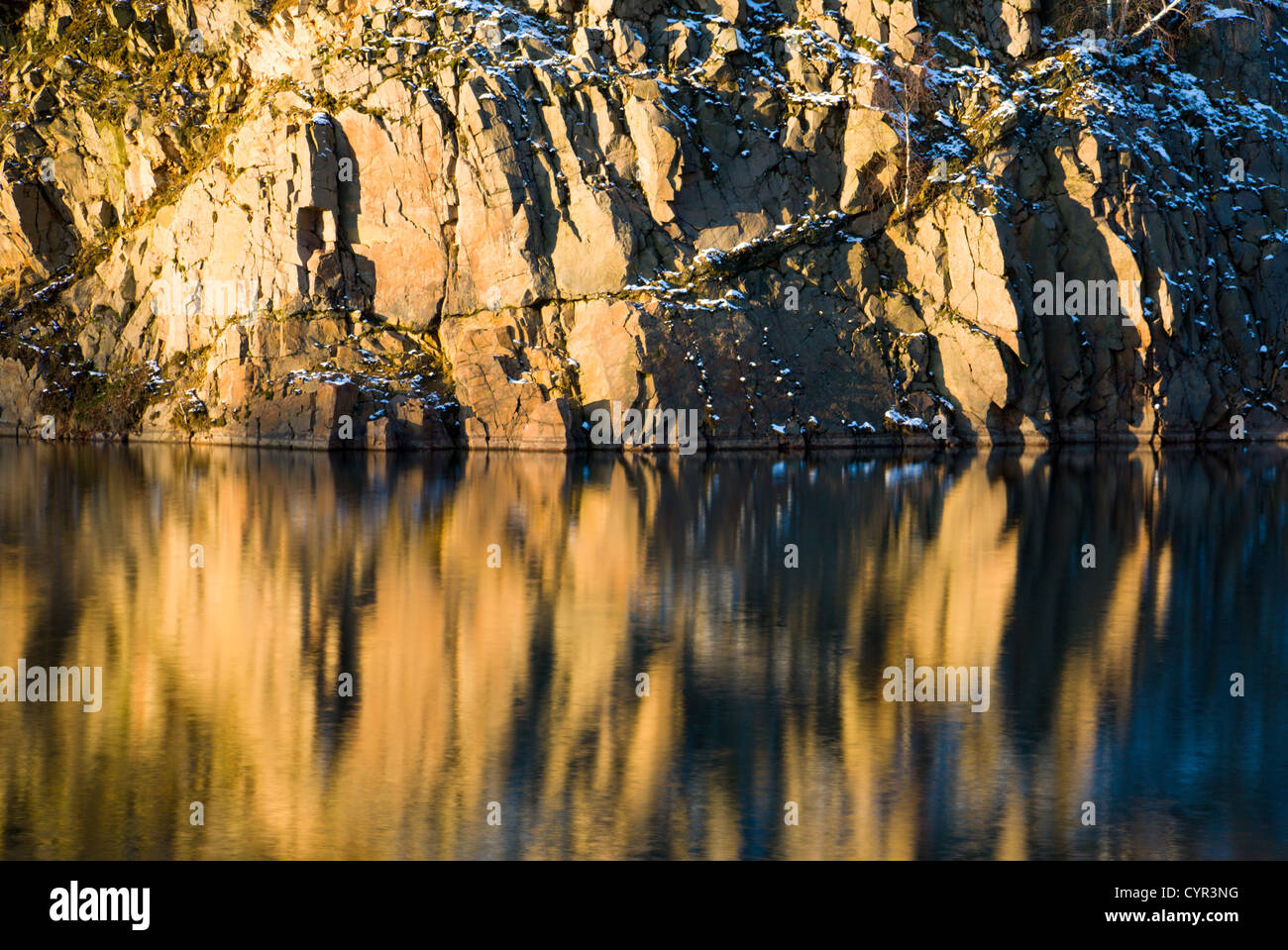 Freeze thaw rock hi-res stock photography and images - Alamy