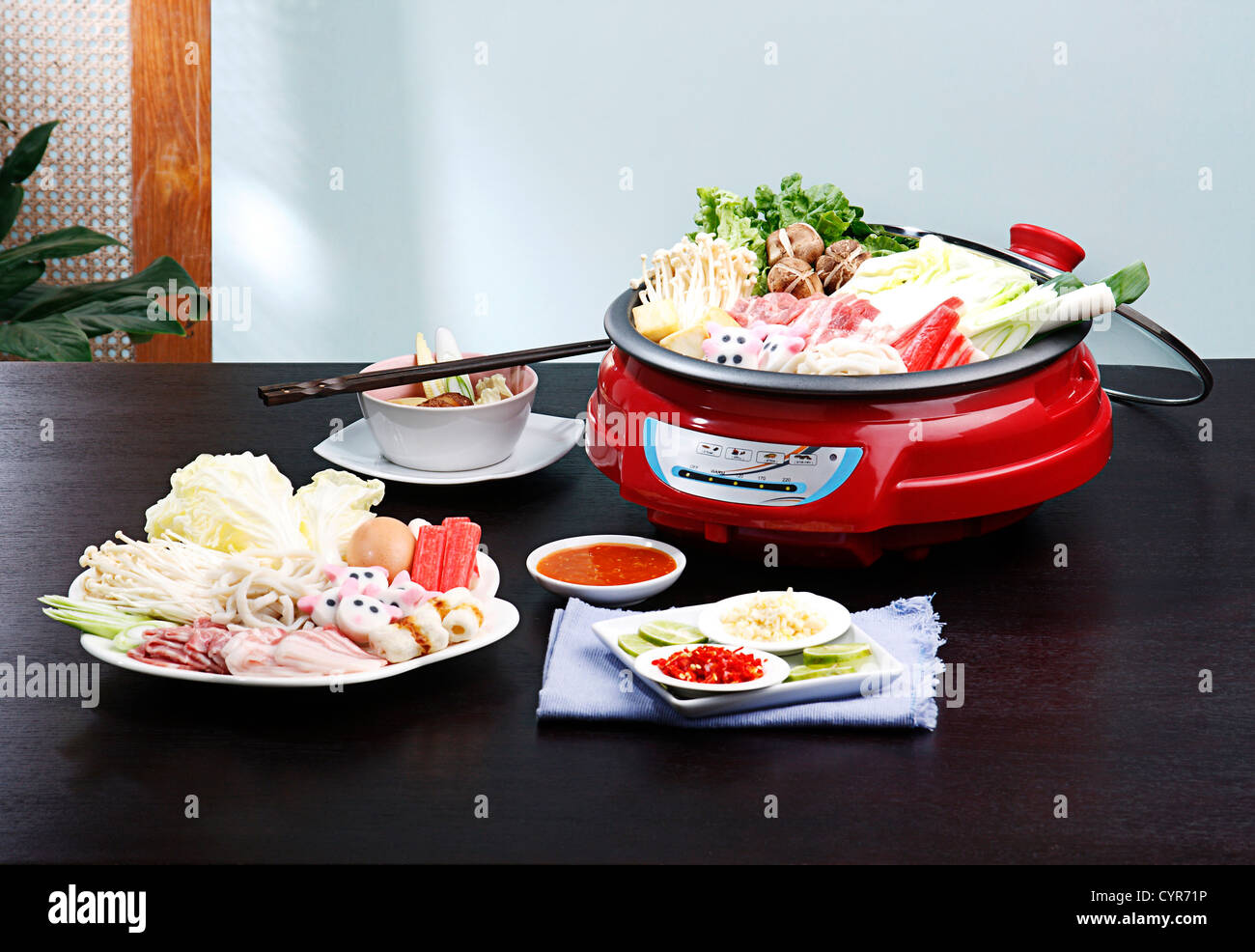 Sukiyaki electric pot Stock Photo - Alamy