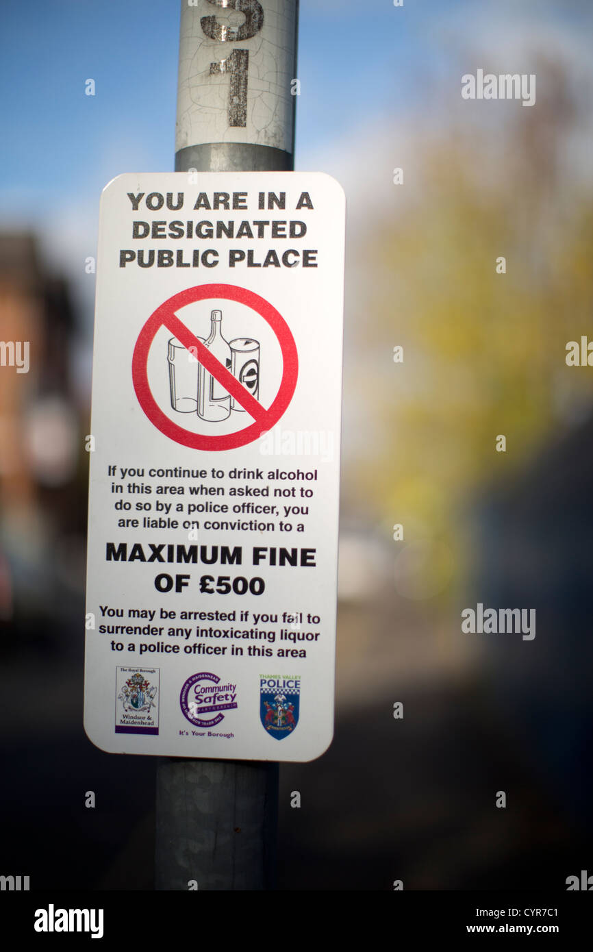 Controlled Drinking Zone sign Stock Photo - Alamy