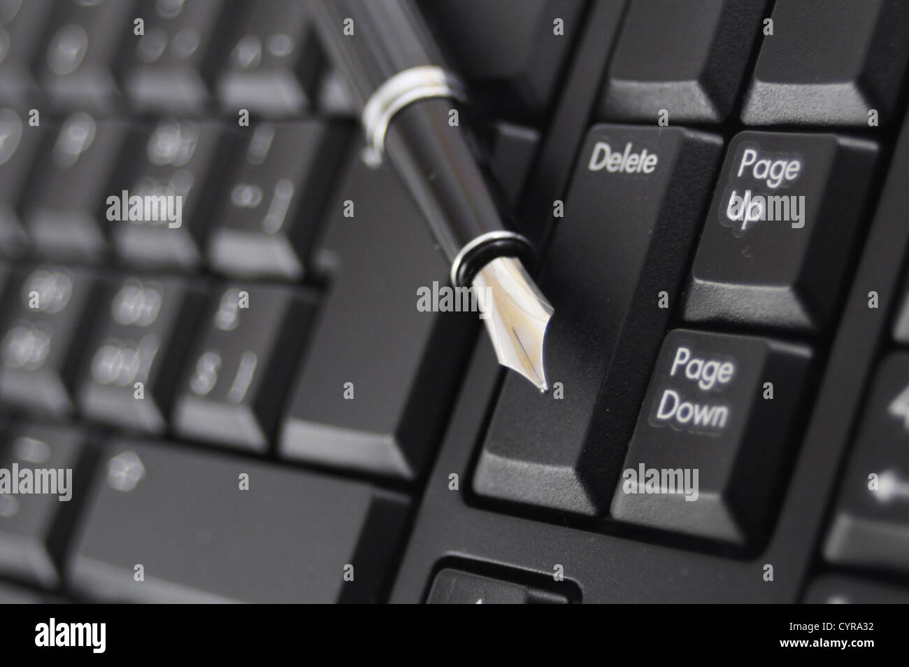 Black computer keyboard hi-res stock photography and images - Alamy