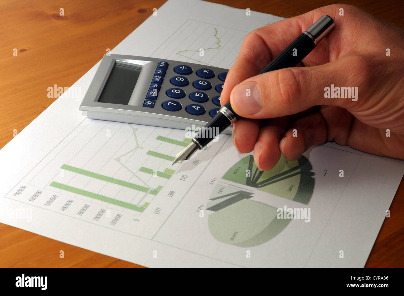 Stock market information hi-res stock photography and images - Alamy