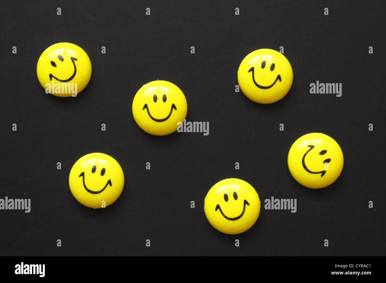 Text message with smiley face hi-res stock photography and images - Alamy