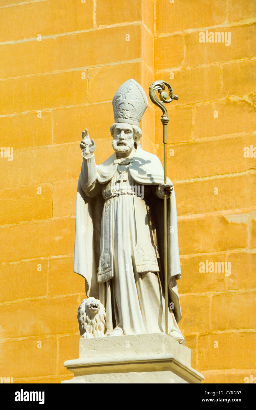 Malta statue hi-res stock photography and images - Alamy
