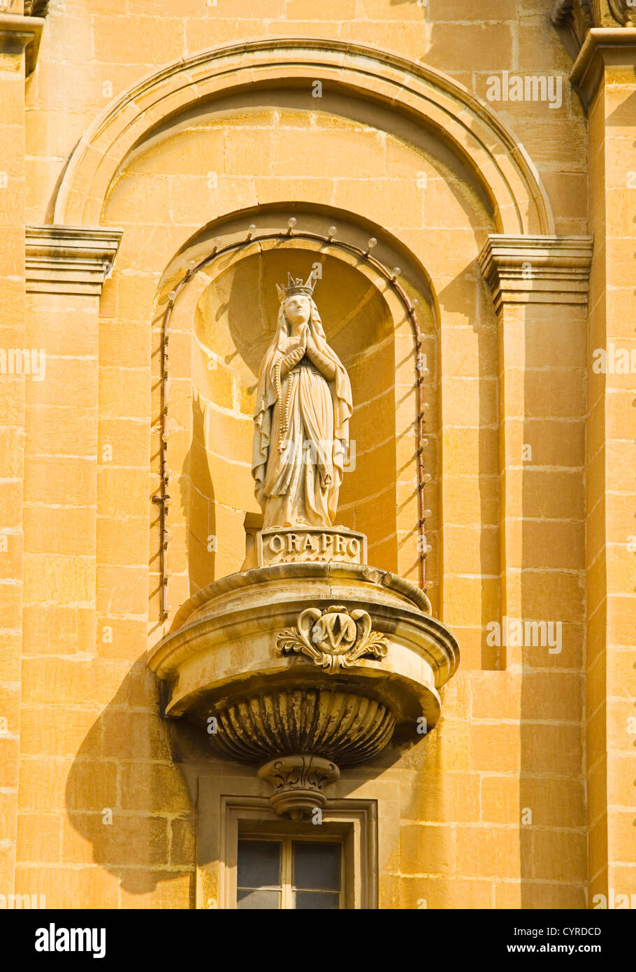 Malta statue hi-res stock photography and images - Alamy