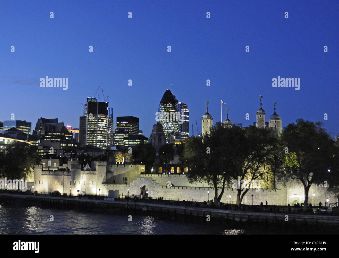 The gherkin at night hi-res stock photography and images - Alamy