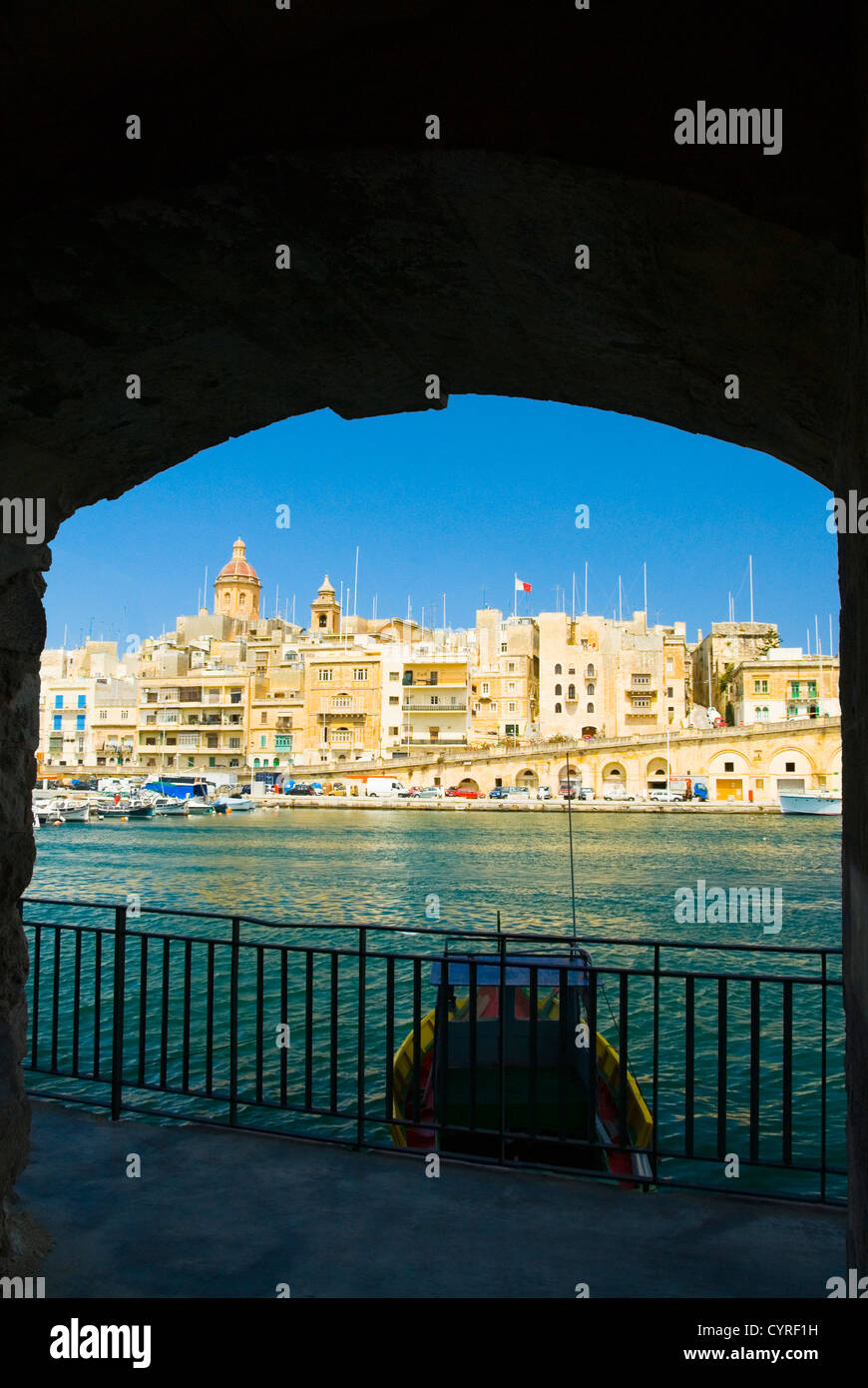 Harbor arch hi-res stock photography and images - Alamy