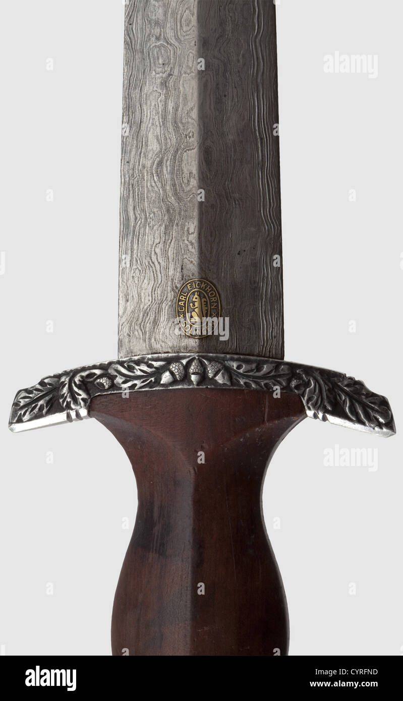 An honour award dagger with chain suspension,for high-ranking SA ...