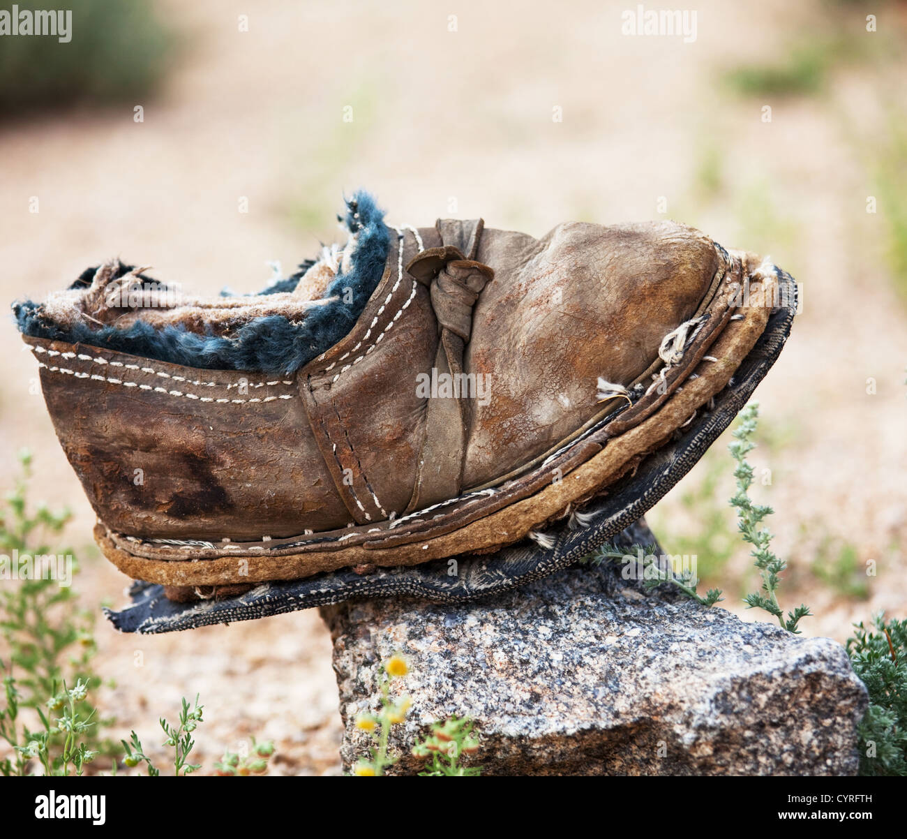 Old brown boot Stock Photo - Alamy