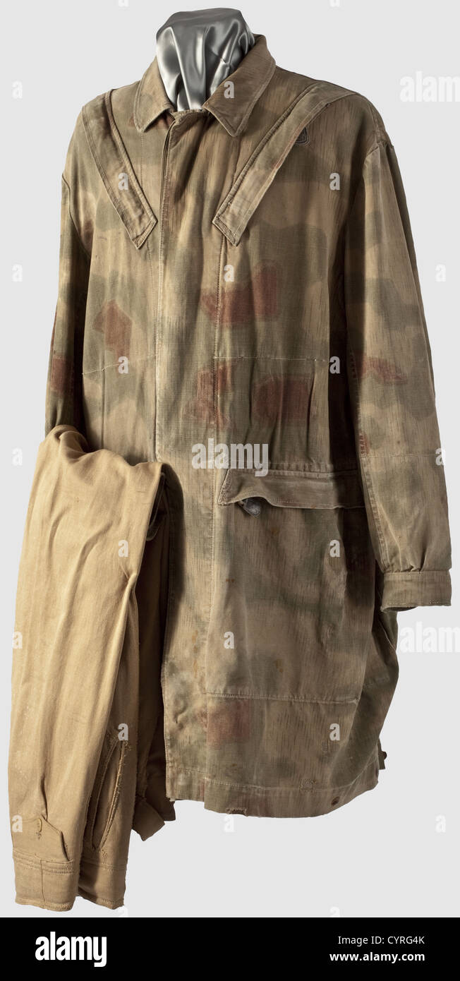 A paratrooper's jump smock,3rd model,The exterior printed with ...